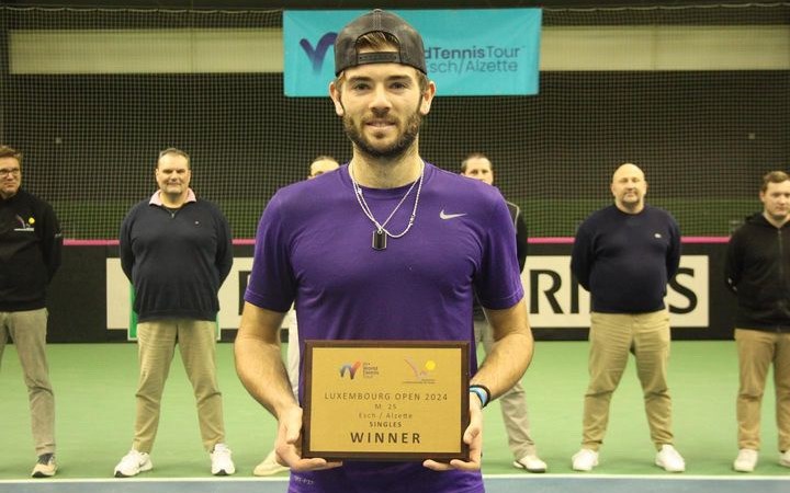 Fearnley does the double, Murray reaches Tokyo final, junior success