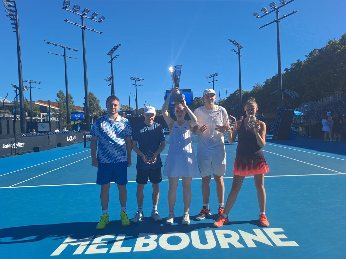 Anna McBride & Esah Hayat lift titles at the Australian Open PWII ...